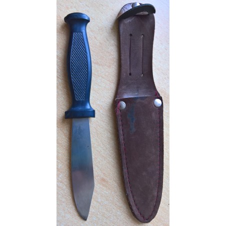 Couteau de type scout
